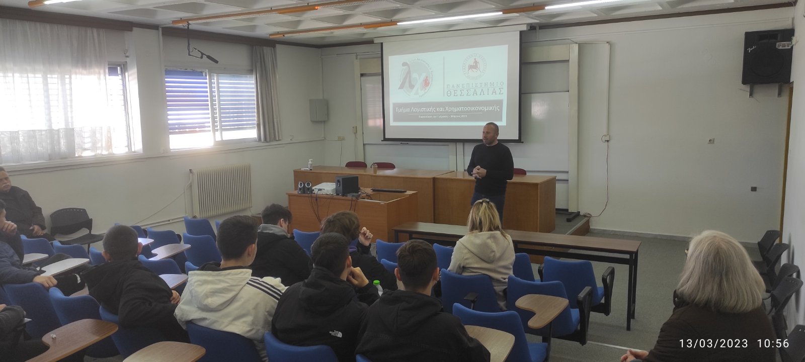 Εικόνες από τη χθεσινή παρουσίαση σε σχολεία του τμηματος Λογιστικης ...